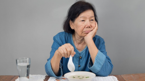 How To Increase Appetite In Elderly: 6 Tricks To Make Them Eat More ...